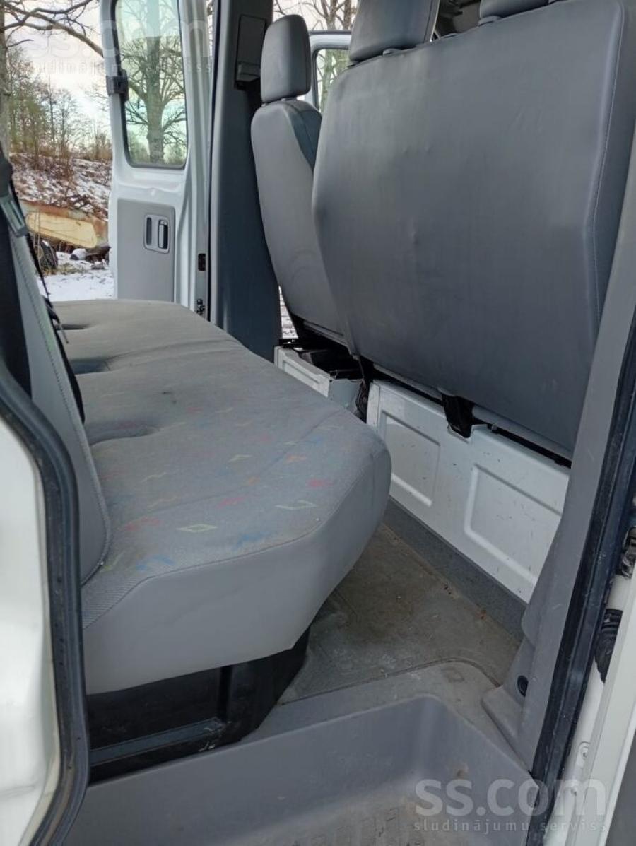 Balts Volkswagen Crafter 2007 Kuldīga, ar dzinēja tilpumu 2.50 L un nobraukumu 289 tūkst. km par 5000 €, foto 22 vietnē AUTOMOTO.COM.LV