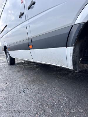 Balts Volkswagen Crafter 2014 Hāpsalu, ar dzinēja tilpumu 2.00 L un nobraukumu 303 tūkst. km par 11000 €, foto 9 vietnē AUTOMOTO.COM.LV