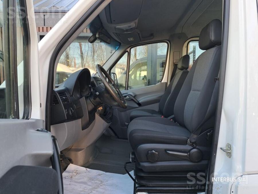 Balts Volkswagen Crafter 2015 Rīga, ar dzinēja tilpumu 2.00 L un nobraukumu 0 tūkst. km par 21659 €, foto 10 vietnē AUTOMOTO.COM.LV