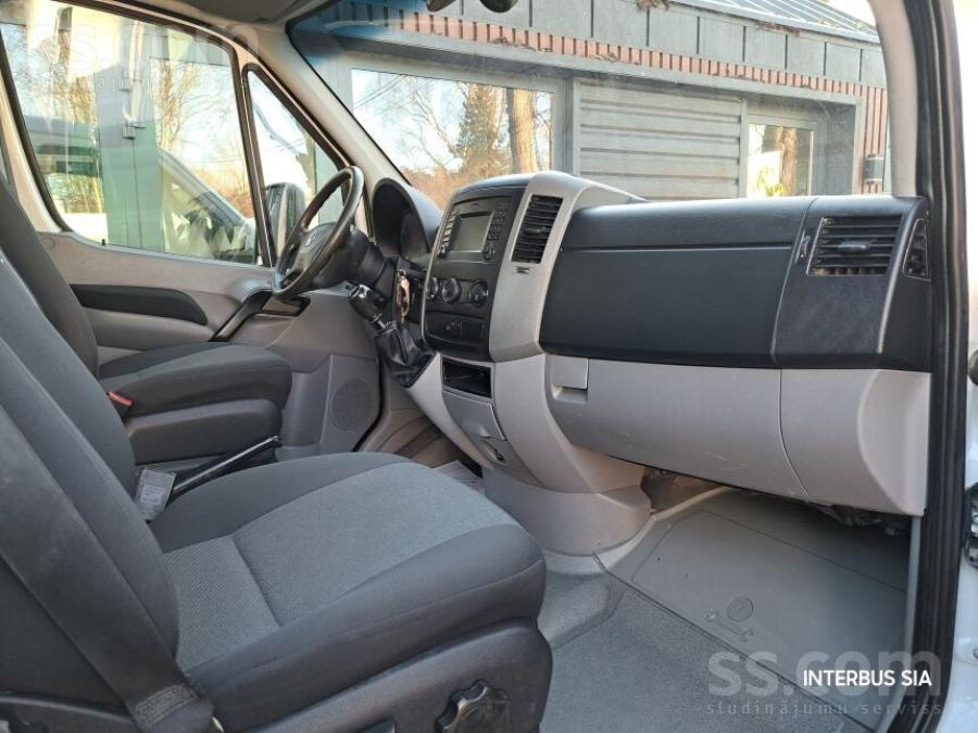 Balts Volkswagen Crafter 2015 Rīga, ar dzinēja tilpumu 2.00 L un nobraukumu 0 tūkst. km par 21659 €, foto 27 vietnē AUTOMOTO.COM.LV