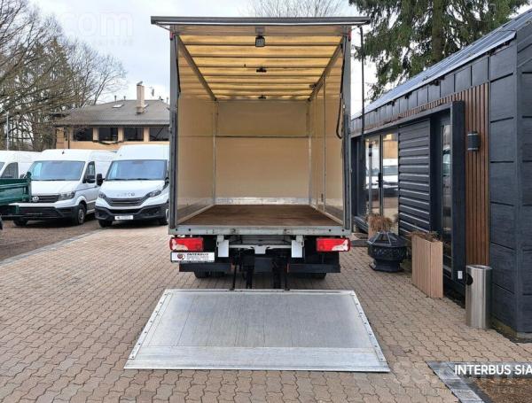 White Volkswagen Crafter 2016 in Riga, with an engine capacity of 2.00 L and mileage of 0 thousand km for 20449 €, photo 7 on AUTOMOTO.COM.LV