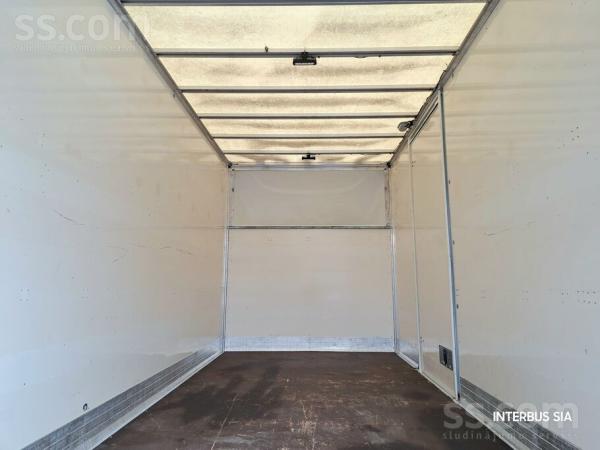 White Volkswagen Crafter 2016 in Riga, with an engine capacity of 2.00 L and mileage of 0 thousand km for 20449 €, photo 10 on AUTOMOTO.COM.LV
