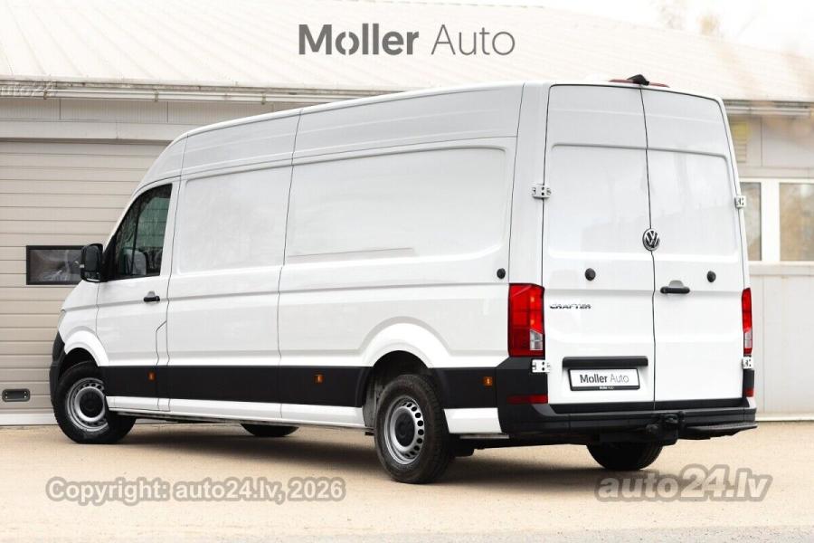 White Volkswagen Crafter 2020 in Jelgava, with an engine capacity of 2.00 L and mileage of 199 thousand km for 20393 €, photo 7 on AUTOMOTO.COM.LV