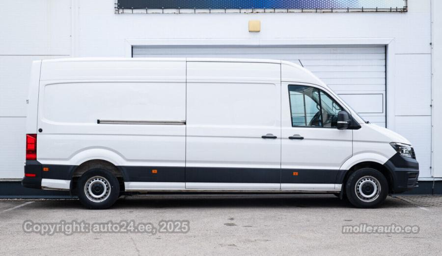 White Volkswagen Crafter 2021 in Riga, with an engine capacity of 2.00 L and mileage of 118 thousand km for 25364 €, photo 5 on AUTOMOTO.COM.LV