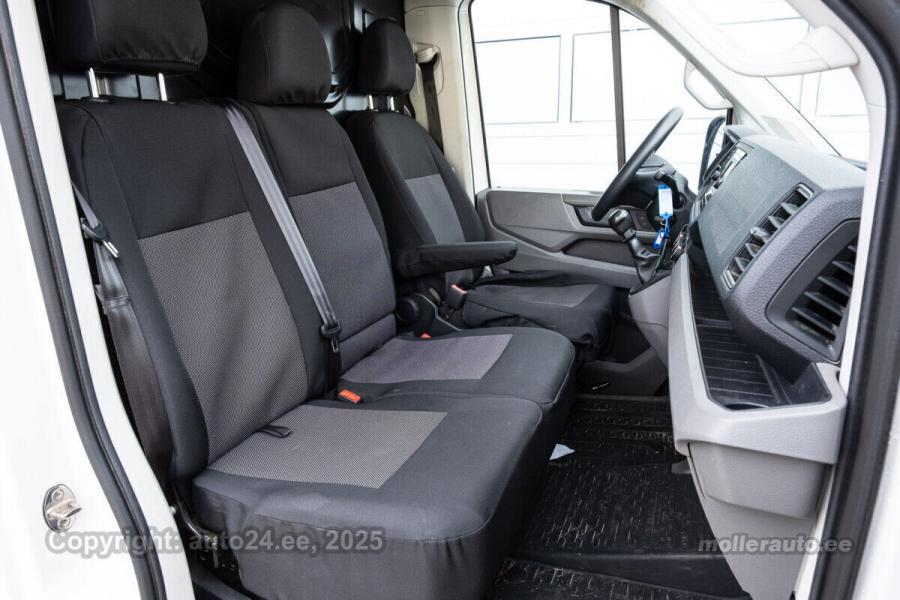 White Volkswagen Crafter 2021 in Riga, with an engine capacity of 2.00 L and mileage of 118 thousand km for 25364 €, photo 6 on AUTOMOTO.COM.LV