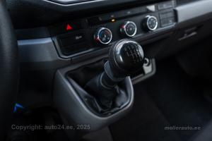 Balts Volkswagen Crafter 2022 Jelgava, ar dzinēja tilpumu 2.00 L un nobraukumu 198 tūkst. km par 17370 €, foto 12 vietnē AUTOMOTO.COM.LV