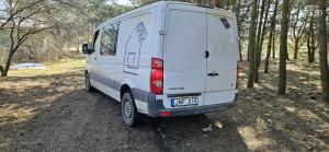 White Volkswagen Crafter 2016 in Kaunas, with an engine capacity of 2.00 L and mileage of 285 thousand km for 4950 €, photo 5 on AUTOMOTO.COM.LV