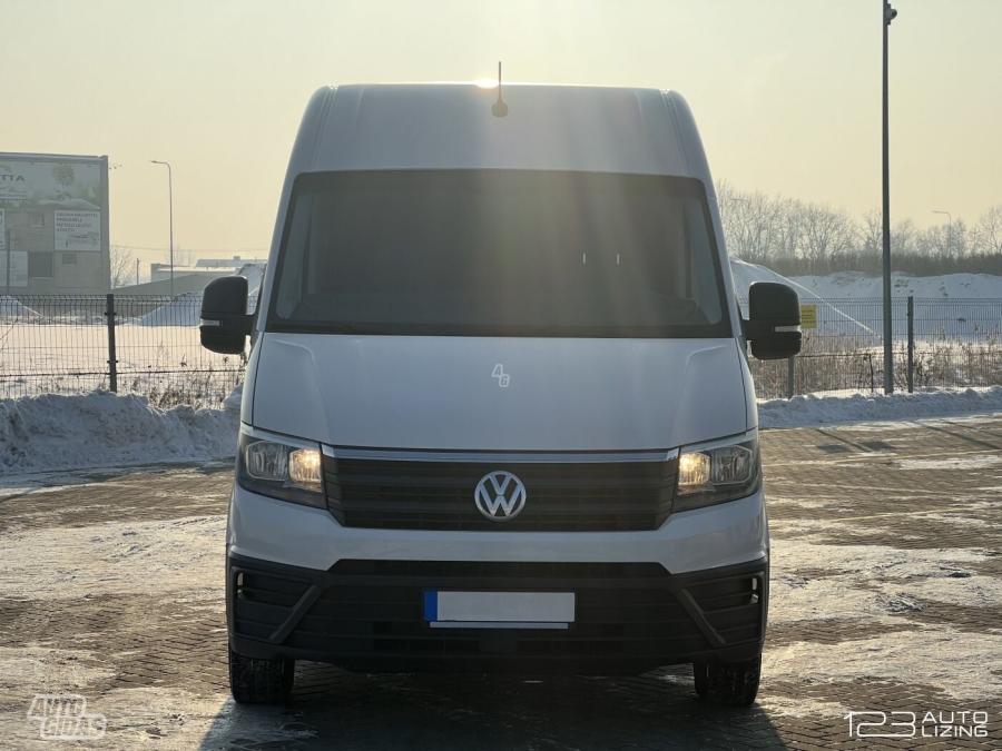 White Volkswagen Crafter 2019 in Taurage, with an engine capacity of 2.00 L and mileage of 883 thousand km for 10600 €, photo 3 on AUTOMOTO.COM.LV