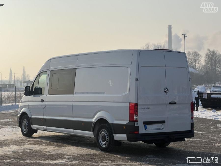 White Volkswagen Crafter 2019 in Taurage, with an engine capacity of 2.00 L and mileage of 883 thousand km for 10600 €, photo 7 on AUTOMOTO.COM.LV
