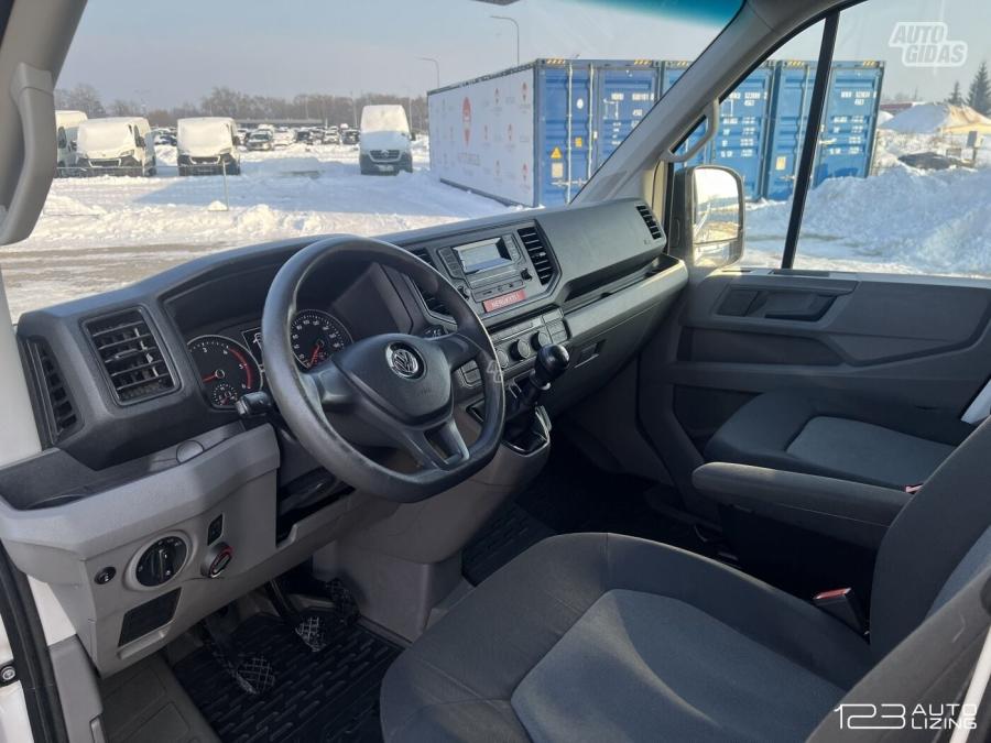 White Volkswagen Crafter 2019 in Taurage, with an engine capacity of 2.00 L and mileage of 883 thousand km for 10600 €, photo 8 on AUTOMOTO.COM.LV