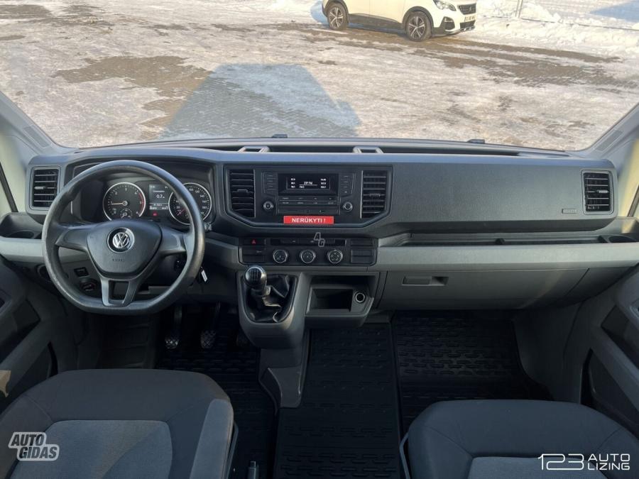 White Volkswagen Crafter 2019 in Taurage, with an engine capacity of 2.00 L and mileage of 883 thousand km for 10600 €, photo 10 on AUTOMOTO.COM.LV