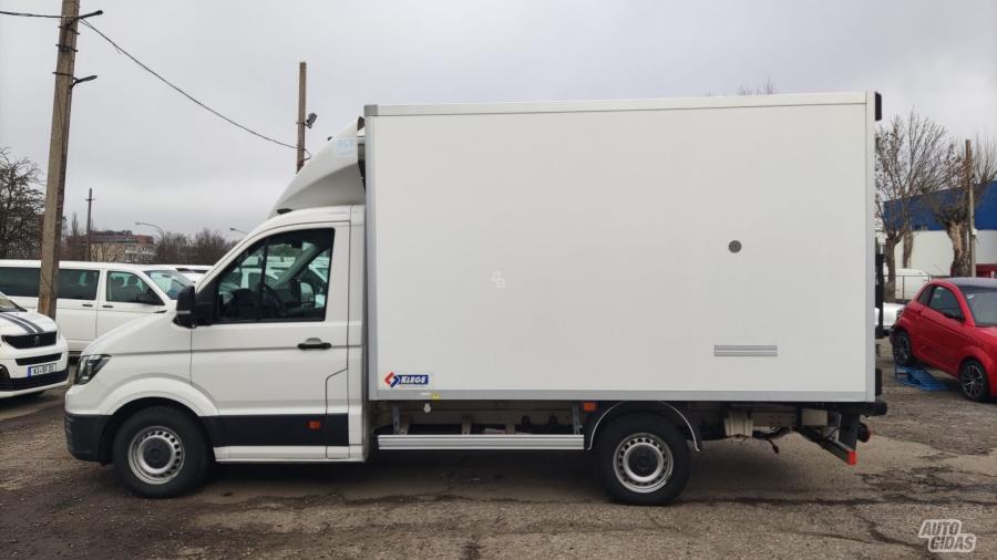 White Volkswagen Crafter 2019 in Klaipeda, with an engine capacity of 2.00 L and mileage of 250 thousand km for 22615 €, photo 10 on AUTOMOTO.COM.LV