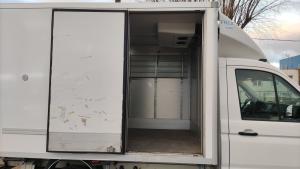 White Volkswagen Crafter 2019 in Klaipeda, with an engine capacity of 2.00 L and mileage of 250 thousand km for 22615 €, photo 14 on AUTOMOTO.COM.LV