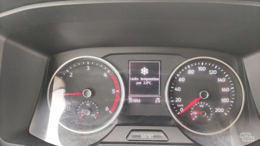 White Volkswagen Crafter 2019 in Klaipeda, with an engine capacity of 2.00 L and mileage of 250 thousand km for 22615 €, photo 22 on AUTOMOTO.COM.LV
