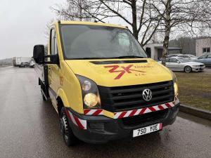 Yellow Volkswagen Crafter 2014 in Vilnius, with an engine capacity of 2.00 L and mileage of 390 thousand km for 6300 €, photo 2 on AUTOMOTO.COM.LV