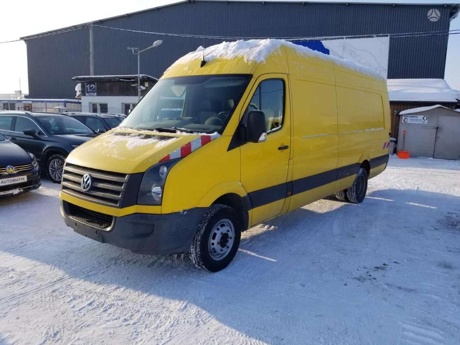 Yellow Volkswagen Crafter 2015 in Kaunas, with an engine capacity of 1.97 L and mileage of 168 thousand km for 11919 €, photo 2 on AUTOMOTO.COM.LV