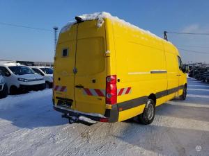 Yellow Volkswagen Crafter 2015 in Kaunas, with an engine capacity of 1.97 L and mileage of 168 thousand km for 11919 €, photo 8 on AUTOMOTO.COM.LV