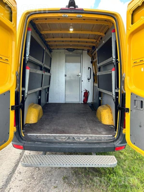 Dzeltens Volkswagen Crafter 2016 Jūrmala, ar dzinēja tilpumu 2.00 L un nobraukumu 267 tūkst. km par 7250 €, foto 7 vietnē AUTOMOTO.COM.LV