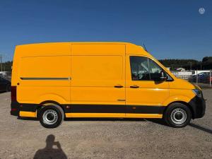Yellow Volkswagen Crafter 2020 in Vilnius, with an engine capacity of 0.00 L and mileage of 40 thousand km for 14300 €, photo 5 on AUTOMOTO.COM.LV