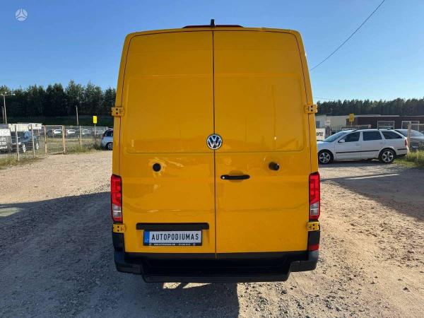 Yellow Volkswagen Crafter 2020 in Vilnius, with an engine capacity of 0.00 L and mileage of 40 thousand km for 14300 €, photo 6 on AUTOMOTO.COM.LV