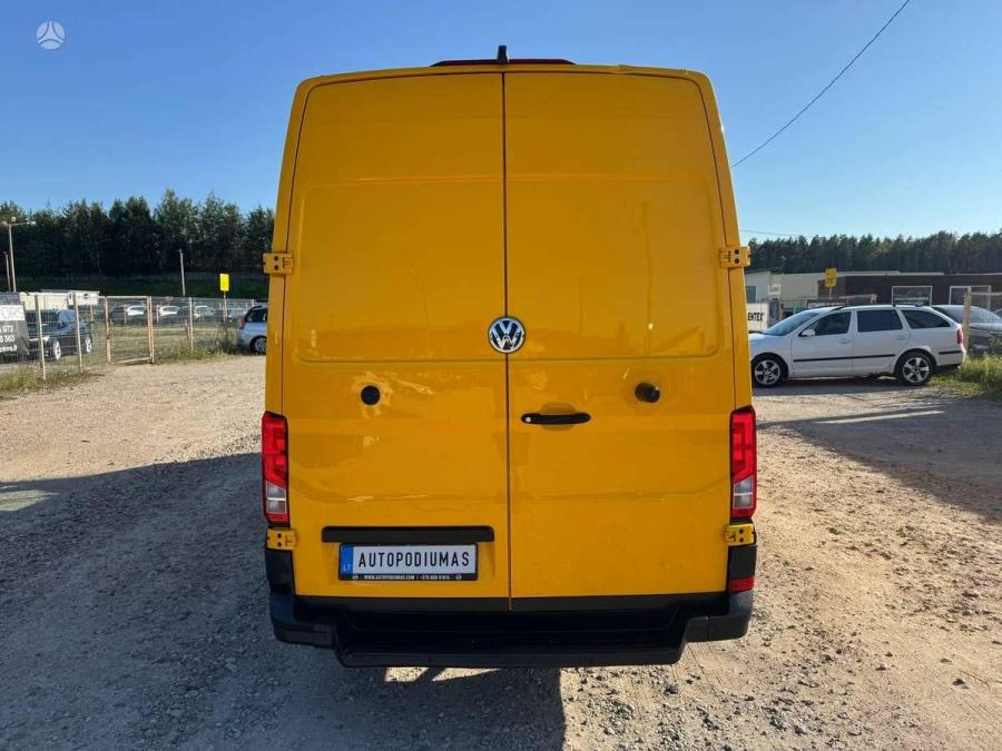 Yellow Volkswagen Crafter 2020 in Vilnius, with an engine capacity of 0.00 L and mileage of 40 thousand km for 14300 €, photo 7 on AUTOMOTO.COM.LV