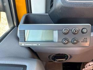 Yellow Volkswagen Crafter 2020 in Vilnius, with an engine capacity of 0.00 L and mileage of 40 thousand km for 14300 €, photo 26 on AUTOMOTO.COM.LV