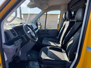Yellow Volkswagen Crafter 2020 in Vilnius, with an engine capacity of 0.00 L and mileage of 40 thousand km for 13600 €, photo 13 on AUTOMOTO.COM.LV