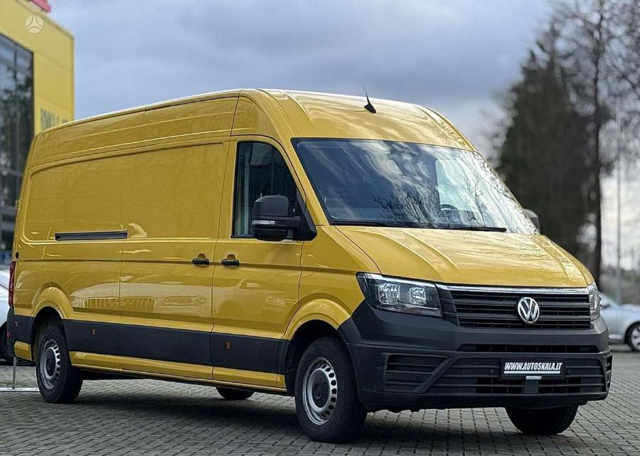 Yellow Volkswagen Crafter 2022 in Klaipeda, with an engine capacity of 1.97 L and mileage of 192 thousand km for 21500 €, photo 3 on AUTOMOTO.COM.LV