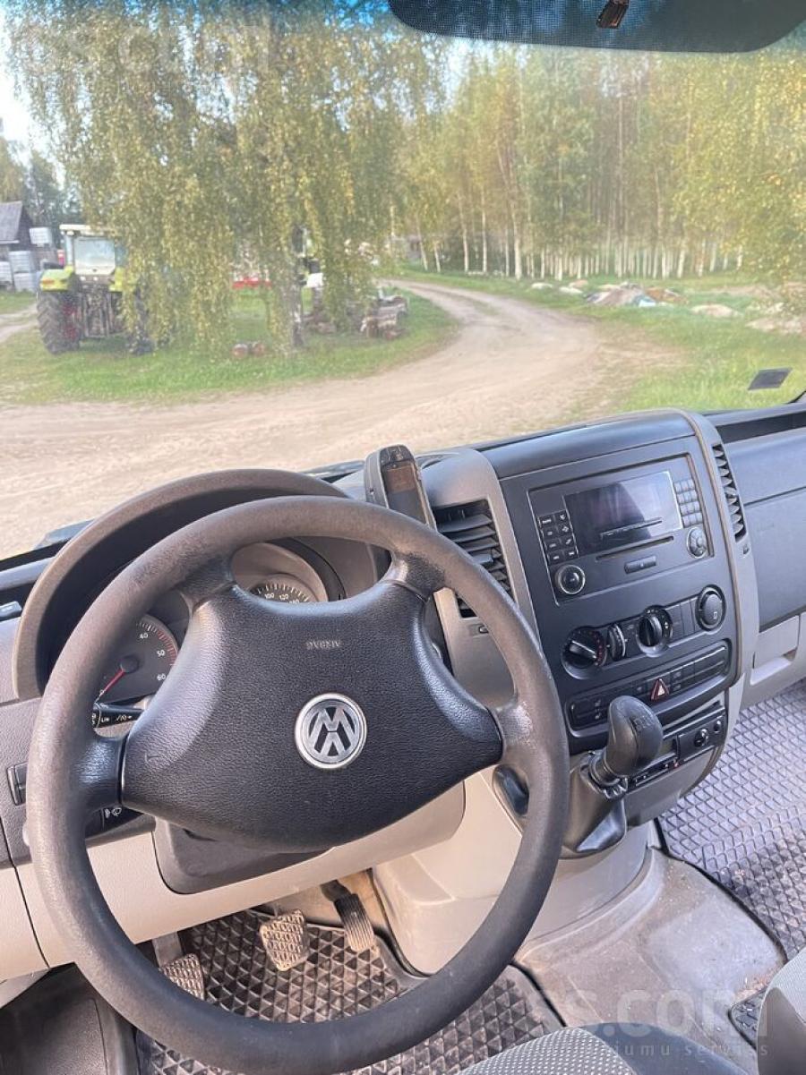 Dzeltens Volkswagen Crafter 2007 Valmiera, ar dzinēja tilpumu 2.50 L un nobraukumu 357 tūkst. km par 3850 €, foto 5 vietnē AUTOMOTO.COM.LV
