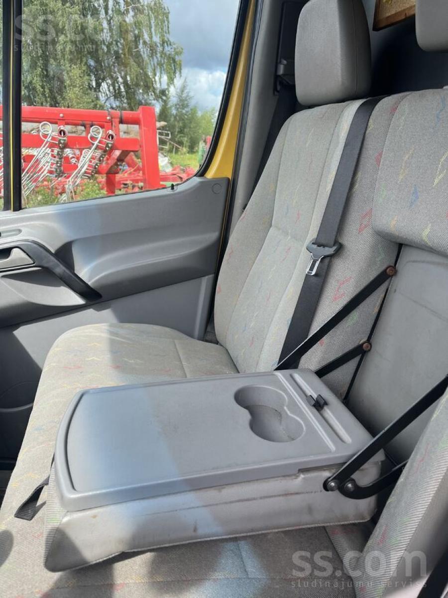 Dzeltens Volkswagen Crafter 2007 Valmiera, ar dzinēja tilpumu 2.50 L un nobraukumu 357 tūkst. km par 3850 €, foto 8 vietnē AUTOMOTO.COM.LV