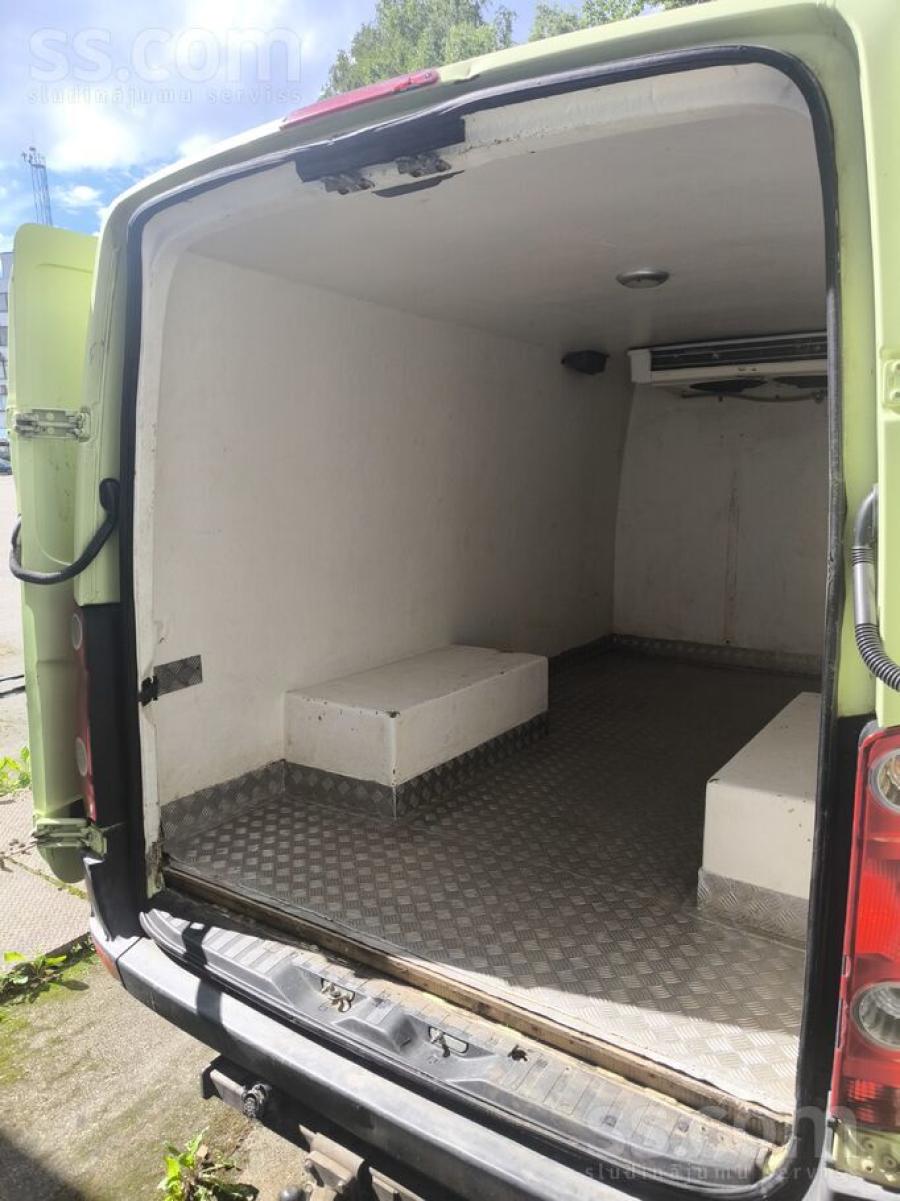 Dzeltens Volkswagen Crafter 2012 Rīga, ar dzinēja tilpumu 2.00 L un nobraukumu 208 tūkst. km par 6500 €, foto 11 vietnē AUTOMOTO.COM.LV