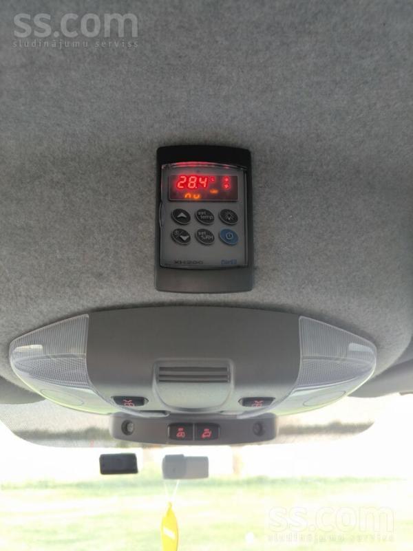 Dzeltens Volkswagen Crafter 2012 Rīga, ar dzinēja tilpumu 2.00 L un nobraukumu 208 tūkst. km par 4700 €, foto 10 vietnē AUTOMOTO.COM.LV