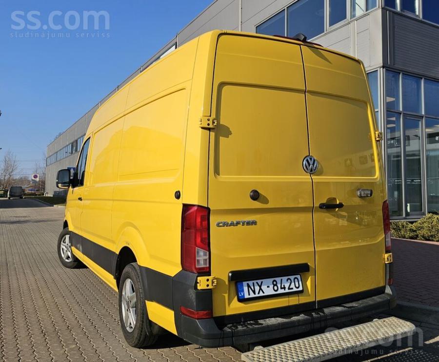 Yellow Volkswagen Crafter 2018 in Riga, with an engine capacity of 2.00 L and mileage of 276 thousand km for 11500 €, photo 3 on AUTOMOTO.COM.LV
