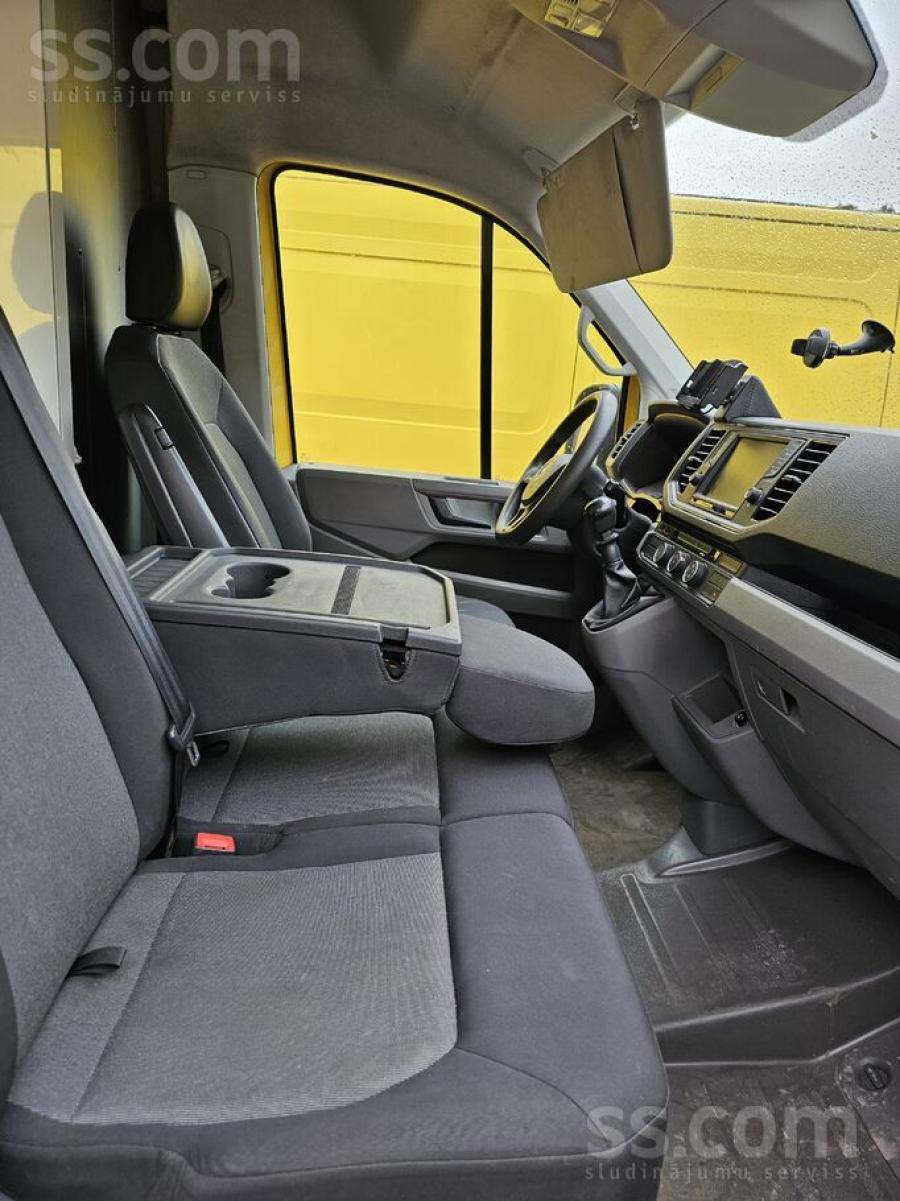 Yellow Volkswagen Crafter 2018 in Riga, with an engine capacity of 2.00 L and mileage of 276 thousand km for 11500 €, photo 14 on AUTOMOTO.COM.LV