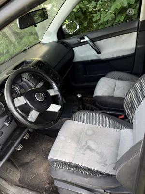 Black Volkswagen cross-polo 2007 in Trakai, with an engine capacity of 1.90 L and mileage of 384 thousand km for 600 €, photo 6 on AUTOMOTO.COM.LV