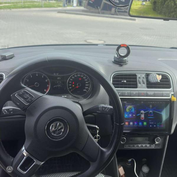 Black Volkswagen cross-polo 2010 in Kaunas, with an engine capacity of 1.39 L and mileage of 139 thousand km for 5200 €, photo 10 on AUTOMOTO.COM.LV