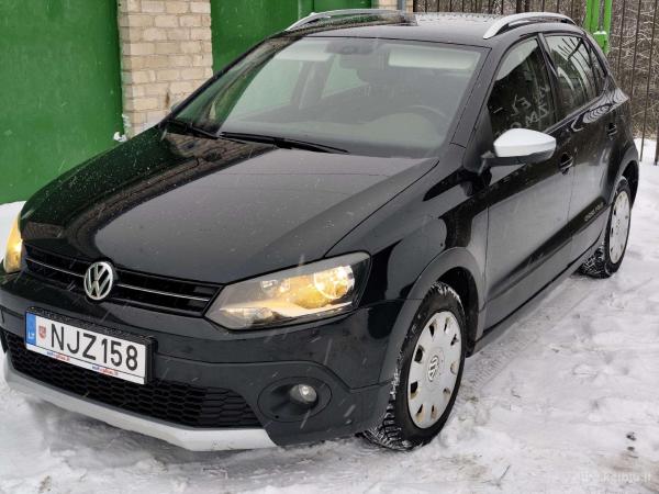 Melns Volkswagen cross-polo 2012 Jonava, ar dzinēja tilpumu 1.60 L un nobraukumu 350 tūkst. km par 3500 €, foto 2 vietnē AUTOMOTO.COM.LV