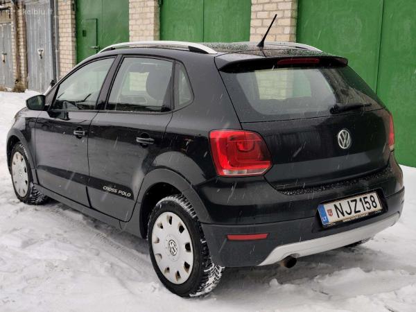 Melns Volkswagen cross-polo 2012 Jonava, ar dzinēja tilpumu 1.60 L un nobraukumu 350 tūkst. km par 3500 €, foto 4 vietnē AUTOMOTO.COM.LV