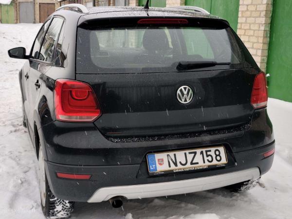 Melns Volkswagen cross-polo 2012 Jonava, ar dzinēja tilpumu 1.60 L un nobraukumu 350 tūkst. km par 3500 €, foto 5 vietnē AUTOMOTO.COM.LV