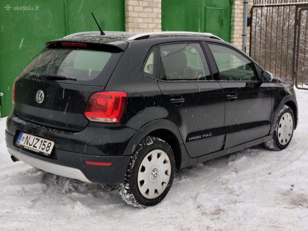 Melns Volkswagen cross-polo 2012 Jonava, ar dzinēja tilpumu 1.60 L un nobraukumu 350 tūkst. km par 3500 €, foto 7 vietnē AUTOMOTO.COM.LV