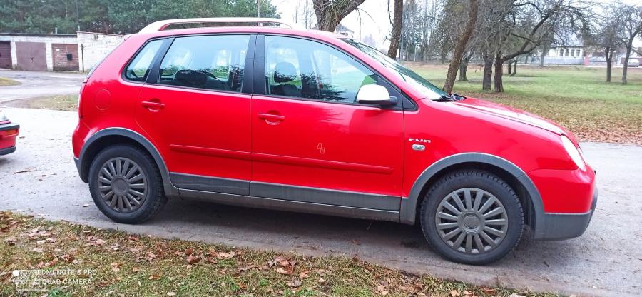 Volkswagen cross-polo 2004 in Kaunas, with an engine capacity of 1.40 L and mileage of 168 thousand km for 1350 €, photo 6 on AUTOMOTO.COM.LV