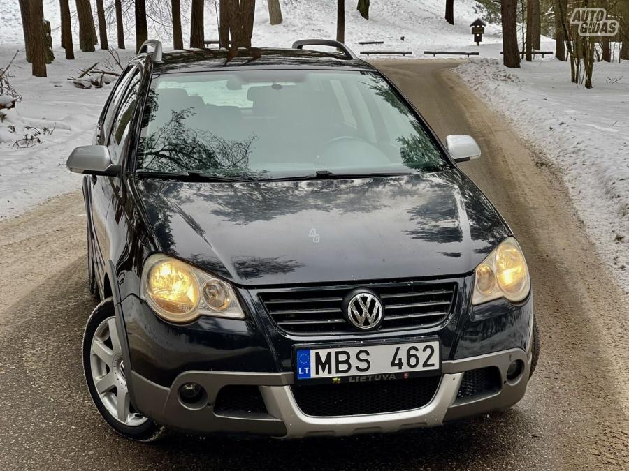 Volkswagen cross-polo 2008 in Vilnius, with an engine capacity of 1.40 L and mileage of 192 thousand km for 2850 €, photo 16 on AUTOMOTO.COM.LV