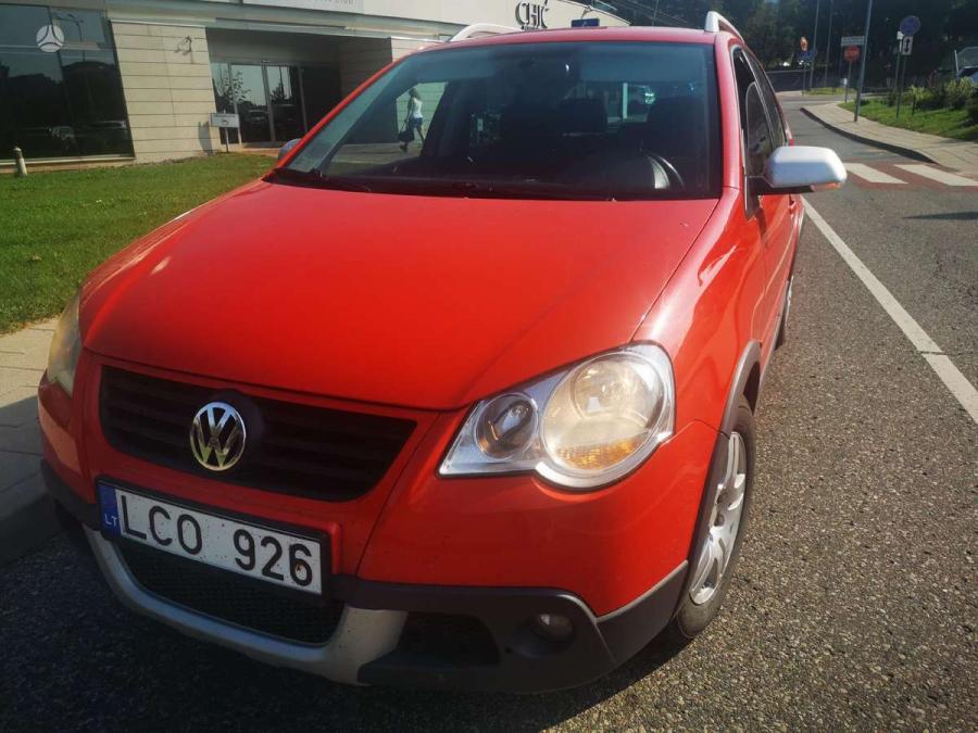 Sarkans Volkswagen cross-polo 2008 Viļņa, ar dzinēja tilpumu 1.40 L un nobraukumu 194 tūkst. km par 2690 €, foto 9 vietnē AUTOMOTO.COM.LV