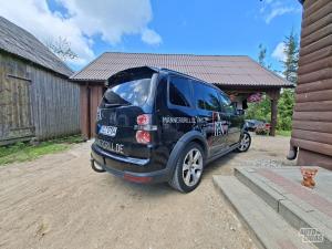 Black Volkswagen cross-touran 2008 in Telschi, with an engine capacity of 2.00 L and mileage of 339 thousand km for 3400 €, photo 6 on AUTOMOTO.COM.LV