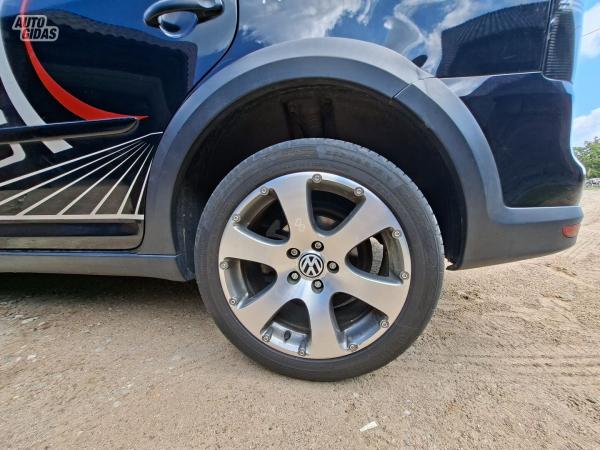 Melns Volkswagen cross-touran 2008 Telšiai, ar dzinēja tilpumu 2.00 L un nobraukumu 339 tūkst. km par 3400 €, foto 6 vietnē AUTOMOTO.COM.LV