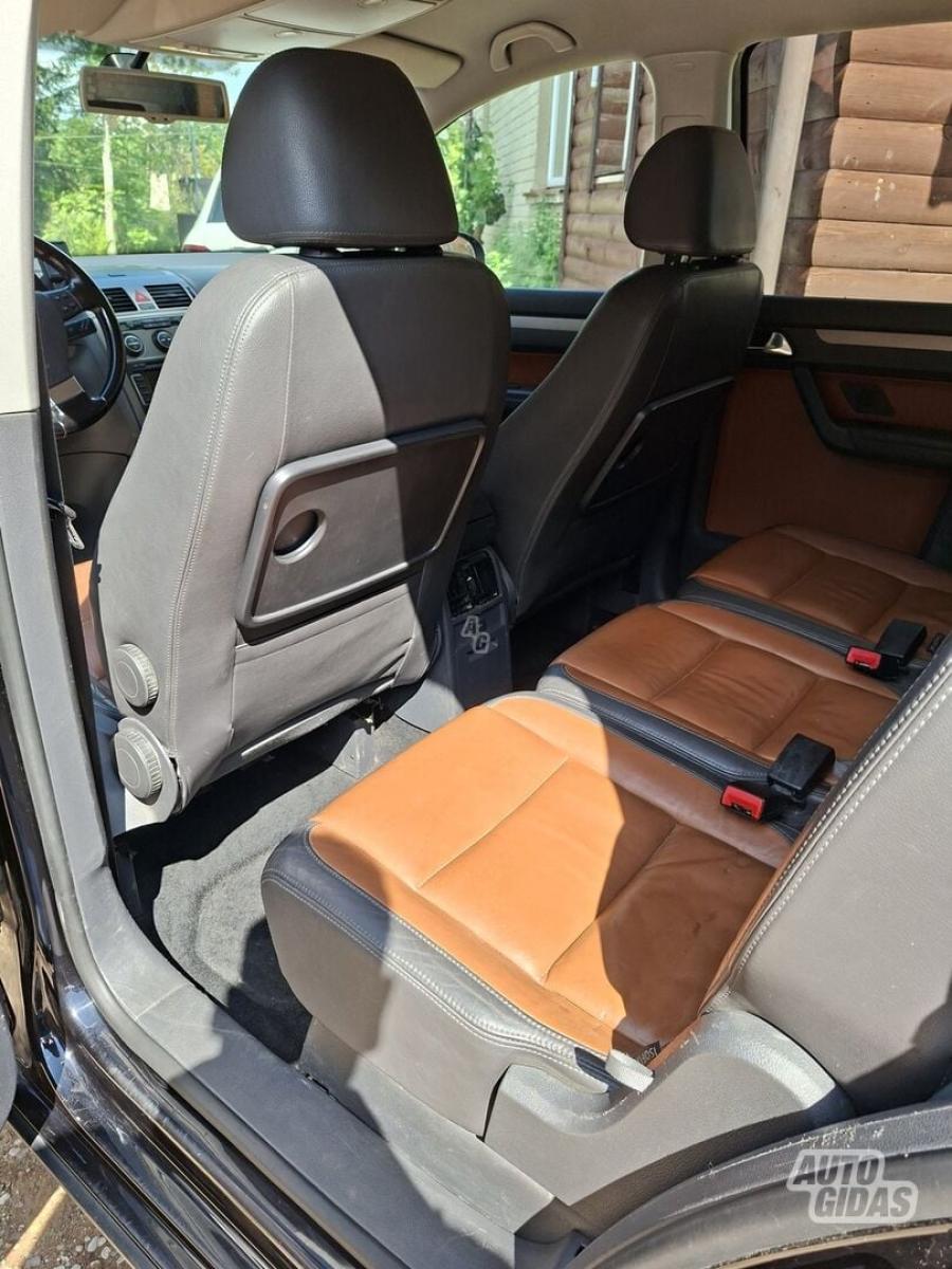 Black Volkswagen cross-touran 2008 in Telschi, with an engine capacity of 2.00 L and mileage of 339 thousand km for 3400 €, photo 12 on AUTOMOTO.COM.LV