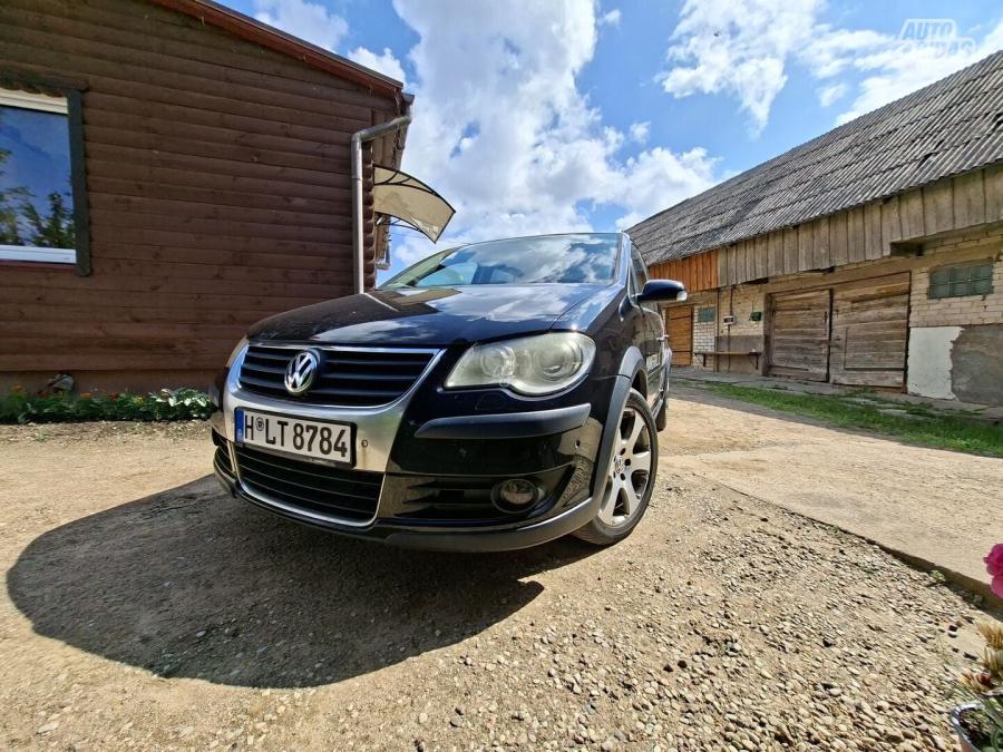 Black Volkswagen cross-touran 2008 in Telschi, with an engine capacity of 2.00 L and mileage of 339 thousand km for 3400 €, photo 20 on AUTOMOTO.COM.LV