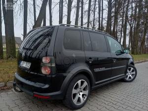 Black Volkswagen cross-touran 2008 in Kaunas, with an engine capacity of 2.00 L and mileage of 322 thousand km for 3250 €, photo 10 on AUTOMOTO.COM.LV