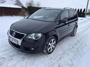 Melns Volkswagen cross-touran 2008 Vilkaviškis, ar dzinēja tilpumu 2.00 L un nobraukumu 275 tūkst. km par 3700 €, foto  vietnē AUTOMOTO.COM.LV