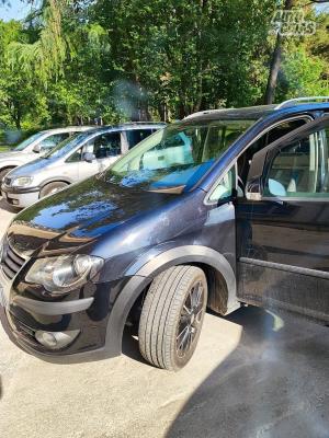 Melns Volkswagen cross-touran 2009 Visaginas, ar dzinēja tilpumu 1.40 L un nobraukumu 242 tūkst. km par 3500 €, foto 10 vietnē AUTOMOTO.COM.LV